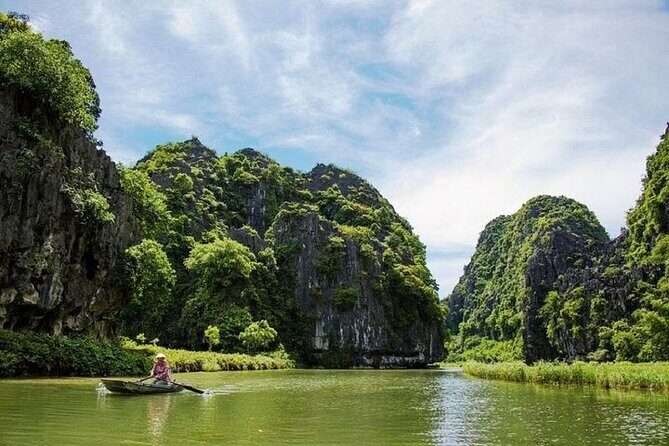 2-Day Ninh Binh Adventure Tour from Hanoi - Key Points