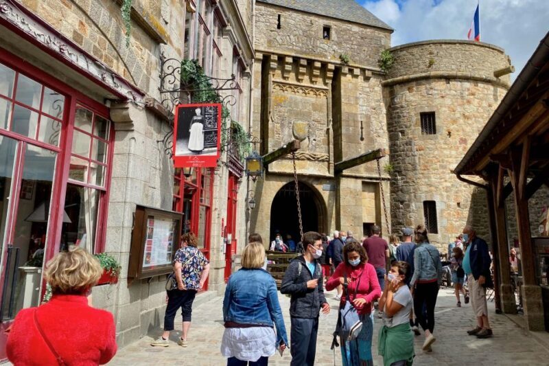 2-day Private D-Day Mont Saint-Michel 3 Castles by Mercedes - Key Points