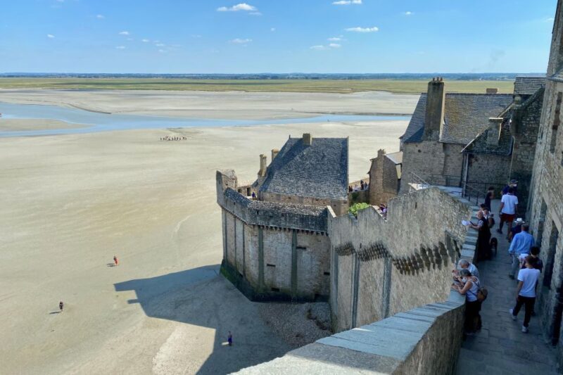 2-day Private D-Day Mont Saint-Michel 3 Castles by Mercedes - FAQ