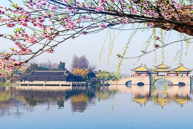 2-Day Private Flexible Yangzhou Tour from Shanghai by Bullet Train - Key Points