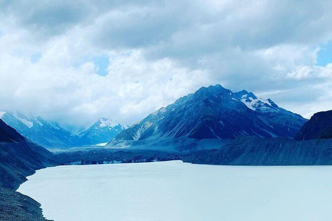 2-day Private Overnight Hurunui River Hot Springs Hike or Bike - What Youll Experience at Hurunui Hut and Hot Springs