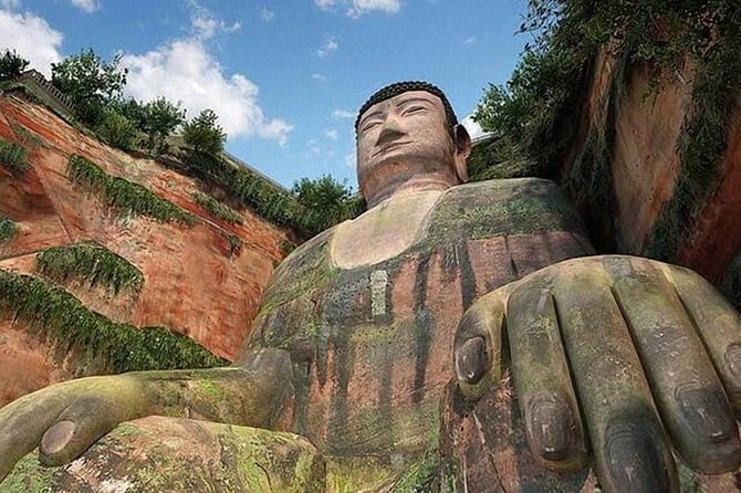 2-Day Private Tour to Chengdu City Highlights+ Leshan Buddha from Beijing by Air - Who Should Consider This Tour?