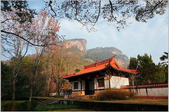 2-Day Private Tour to the World's natural and cultural heritage Mount Wuyi - FAQ
