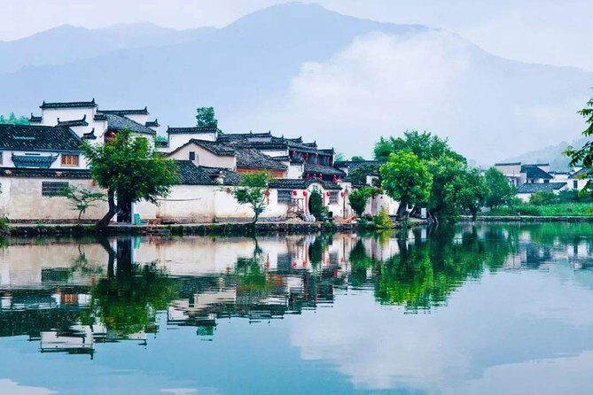 2-Day Private Trip to Huangshan Mountain and Hongcun Village from Beijing - Key Points