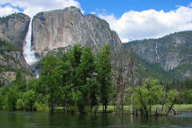 2-Day Private Yosemite Tour: Waterfalls, Sequoias and Glacier Pt - Key Points