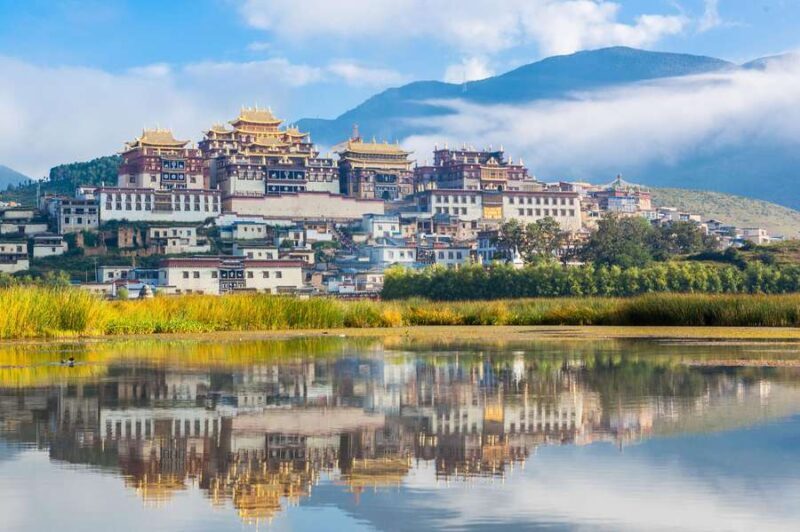 2-Day Shangri-La Adventure from Lijiang - Visiting Napahai Wetlands and Grasslands
