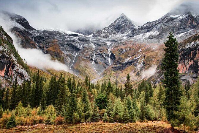 2 Day Siguniang Mountain and Bipenggou All Inclusive - Transportation and Group Dynamics