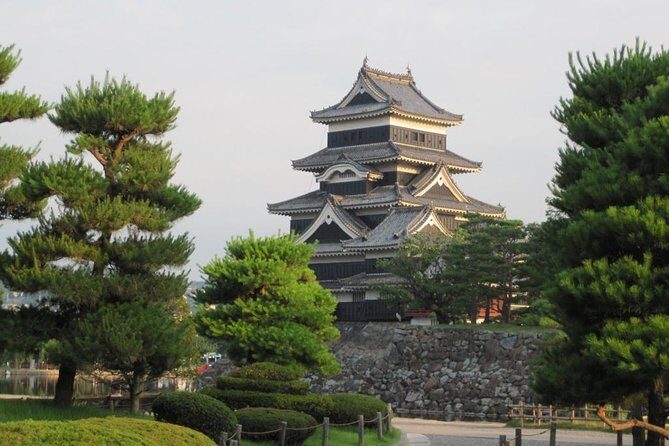 2-Day Snow Monkey Tour: Nagano to Takayama via Matsumoto - An In-Depth Look at the 2-Day Snow Monkey Tour