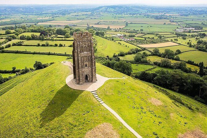 2 DAY TOUR | Jurassic Coast, Glastonbury, Stonehenge & Salisbury - An In-Depth Look at the Itinerary