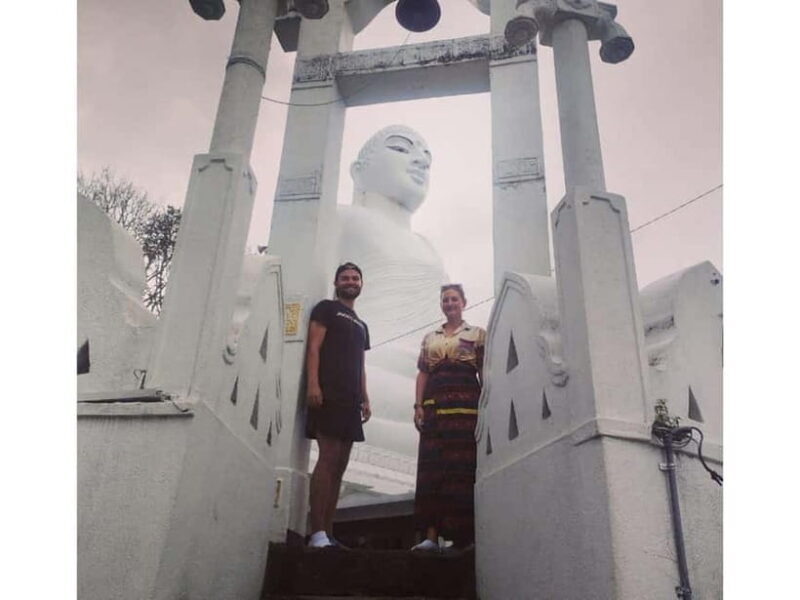 2 Day Tour: Kandy, Ambuluwawa and Sigiriya - FAQs