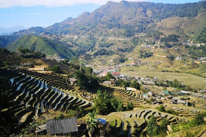 2 Day Trekking Experience: Explore with knowledgeable local guide - What Makes This Tour Stand Out