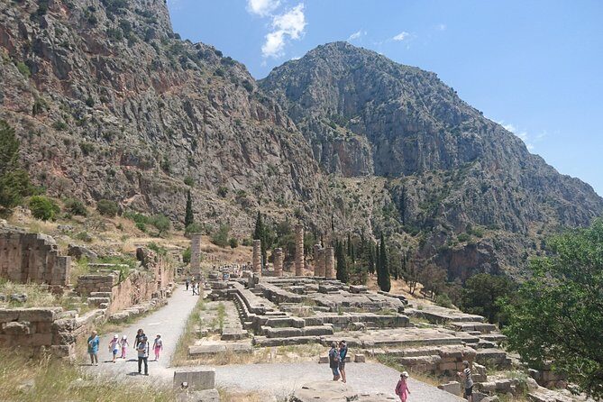 2-Day Trip to Delphi from Athens - Who Is This Tour Best Suited For?
