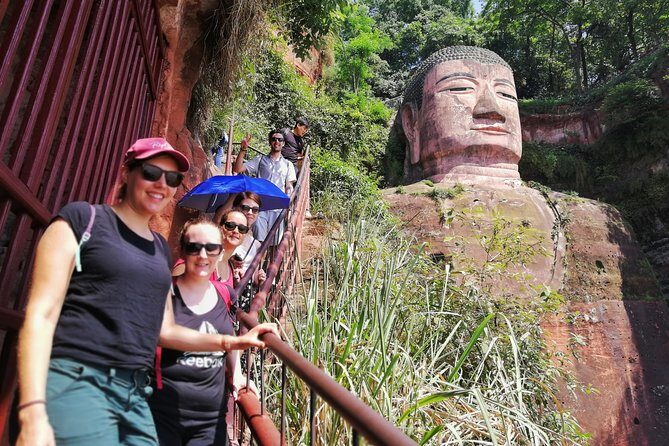 2-Day Zen Experience of Leshan & Mt Emei: Giant Buddha, Kungfu and Temple Stay - Who Will Appreciate This Tour?