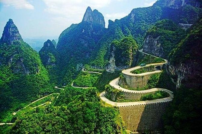 2-Day Zhangjiajie Avatar Mountain Private Tour with Hotel Option from Shanghai - Exploring the Itinerary in Detail