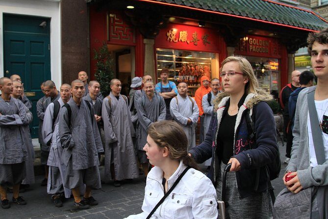 2-Day Zhengzhou Private Tour: Yellow River, Erqi Square, Shaolin Temple, Longmen Grottoes - Key Points