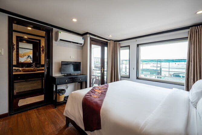 2 Days 1 Night Amanda Premier Cruise to Ha Long Bay from Hanoi - The Sum Up