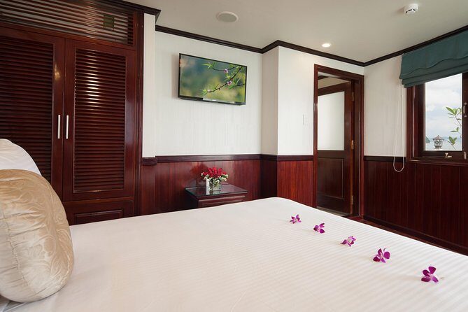 2 days 1 night on Halong bay with modern cruise - FAQ