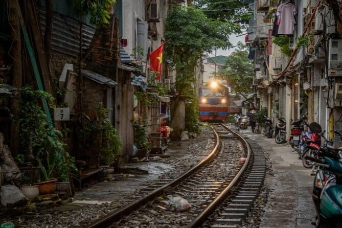 2 days 1 night Sapa trekking group tour at homestay - Who Should Consider This Tour?