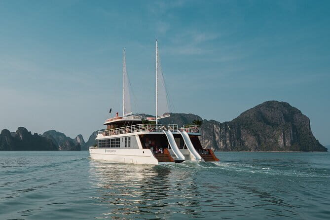 2 days/1night Cat Ba Catamaran and Paradise Cave Experience - An In-Depth Look at the Tour Experience