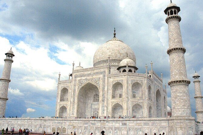 2 Days Agra Overnight tour from Delhi with Fatehpur Sikri Visit - Deep Dive into the Experience