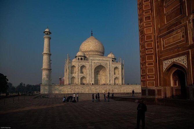 2 Days Agra tour with Taj Mahal Sunrise from Delhi by Car - with Hotels - FAQ