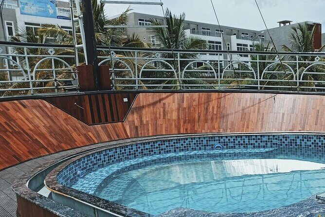 2 Days and 1 Night Aboard La Stellar Cruise in Halong from Hanoi - A Perfect Start: From Hanoi to Halong Bay