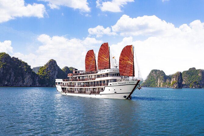 2 Days and 1 Night Aboard La Stellar Cruise in Halong from Hanoi - A Luxurious Lunch with a View