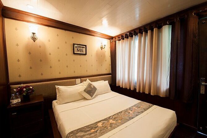 2 Days Bai Tu Long Bay Cruise - Transportation, Group Size, and Logistics