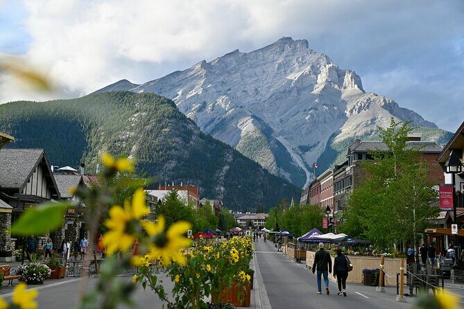2 Days Banff and Jasper Tour : Lakes, Glaciers and Hot Springs - Who Will Love This Tour?