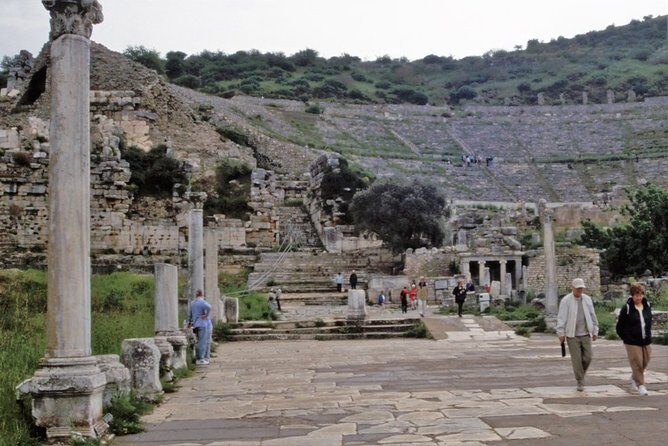 2 Days Ephesus and Pamukkale Tour from Istanbul - Exploring Ephesus: Ancient Marvels in a Modern World