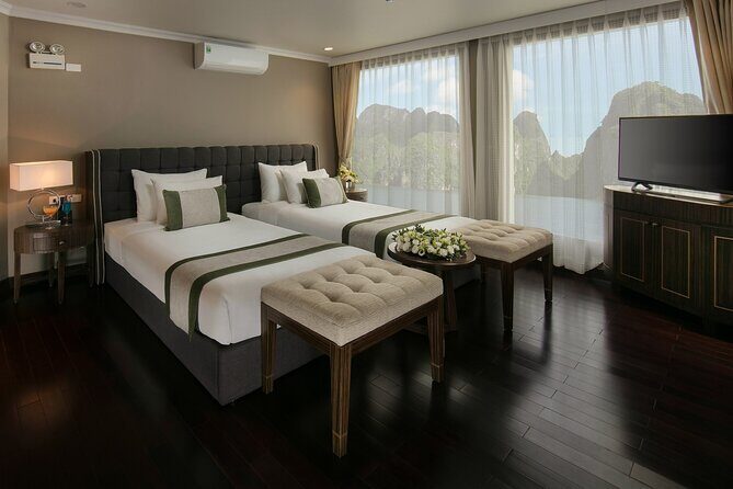 2 Days Era Cruise in Halong Bay and Lan Ha Bay from Hanoi - First Impressions: An Adventure with Comfort