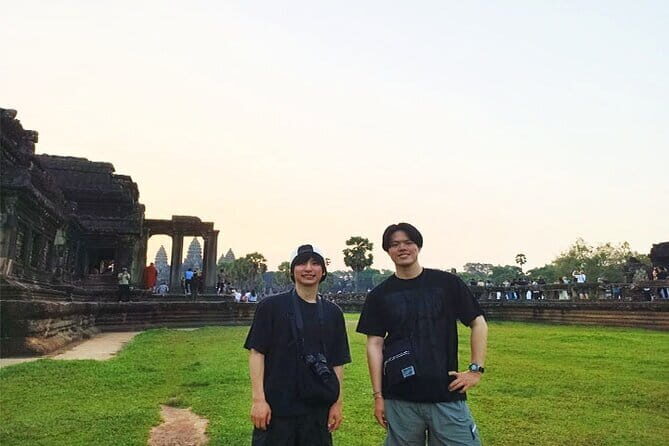 2 Days Exclusive Temple Highlights with Sunset and Sunrise Tour - Exploring the 2 Days Exclusive Temple Highlights with Sunset and Sunrise Tour in Siem Reap