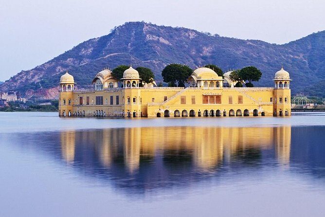 2-Days Golden Triangle Tour India (Agra & Jaipur Tour) - Key Points