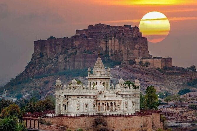 2 Days: Guided Jodhpur & Udaipur Tour From Jodhpur With Hotels - The Sum Up