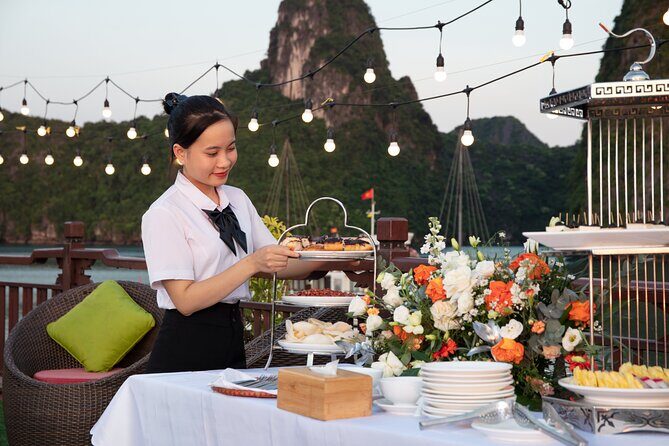 2 Days Ha Long Bay Amanda Cruise from Hanoi - An Honest Look at the 2-Day Ha Long Bay Amanda Cruise from Hanoi