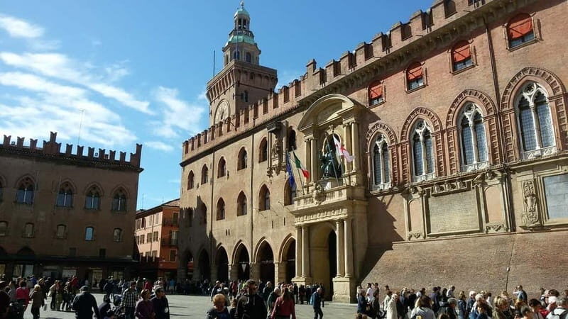 2 days in Bologna between culture, food, and motors - Exploring Bologna in Depth: Culture and Charm