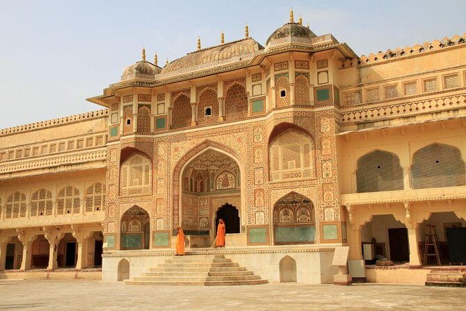2 Days Jaipur City Tour from Delhi - Exploring Jaipur in Depth: The Itinerary Breakdown