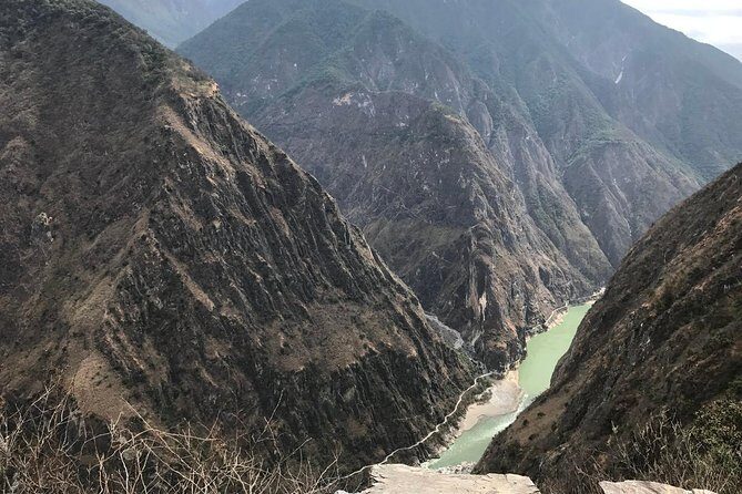 2-Days Lijiang Tiger Leaping Gorge Hiking Tour and drop off at Shangri-La area - Key Points: