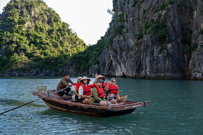 2 days or 3 days Luxury Bai Tu Long Bay Cruise - Key Points