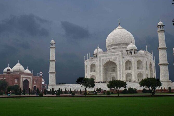 2 Days Private Agra Overnight Tour From Delhi By Car - Authentic Experiences and Recommendations