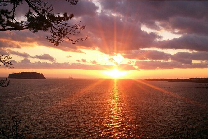 2 Days Private Taxi Tour - West and South of Jeju Island - Introduction