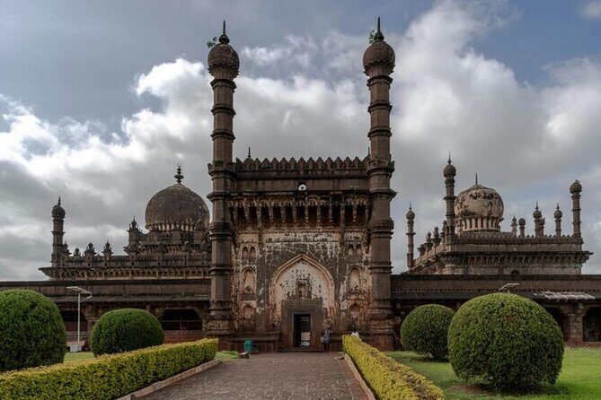 2 Days Private Tour of Bijapur in Car with Guide and Hotel - The Experience: What You Can Expect