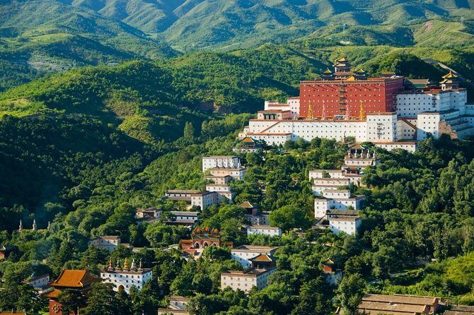 2 Days Tour to Chengde Summer Resort and Eight Outer Temples from Beijing - An In-Depth Look at the 2-Day Chengde Tour