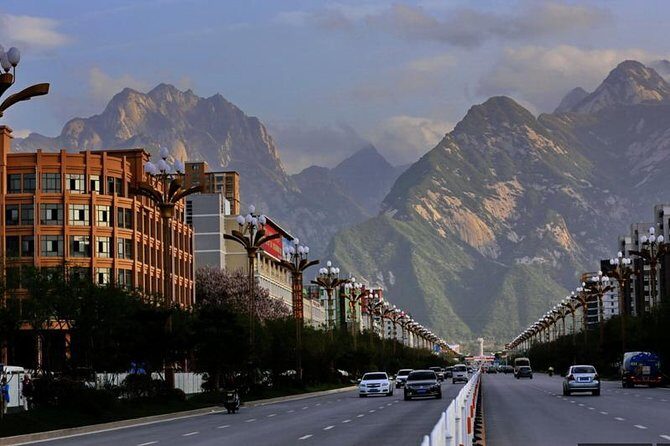 2 Days Xian Small Group Tour: Terracotta Army, Big Wild Goose Pagoda, Mt Huashan - Day 2: An Adventure Up Mount Huashan