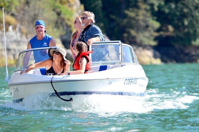 2 Hour Chartered Boat Tour from Deep Cove North Vancouver - An In-Depth Review of the Experience