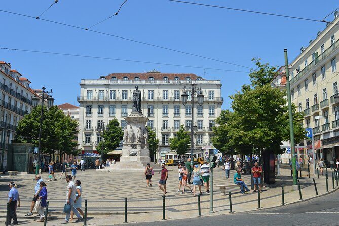 2-hour city tour of Lisbon's highlights - Who Should Sign Up?