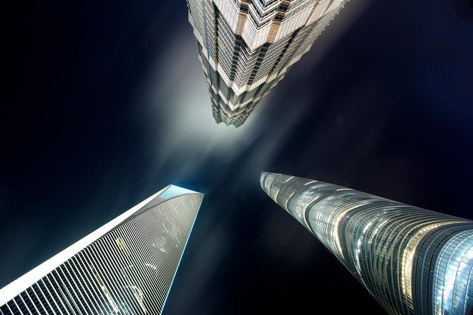 2-Hour Evening Walking Tour in Shanghai: Lookup Skycrapers With City Master - Who Will Love This Tour?