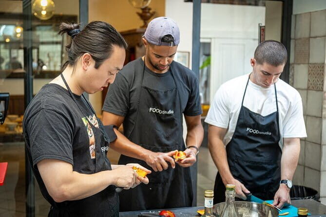 2 Hour Florence Pizza and Gelato Small Group Guided Cooking Class - What’s Included and How It Works