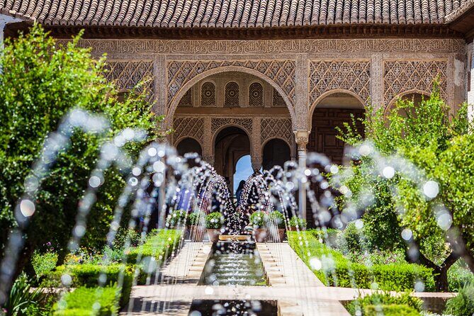 2-Hour Guided Tour of Alhambra Gardens and Alcazaba in Granada - The Experience: Guided, Educational, and Authentic