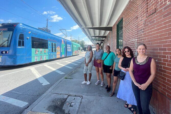 2 Hour Historic Market Food Tour and Hands-On Biscuit Class - FAQs
